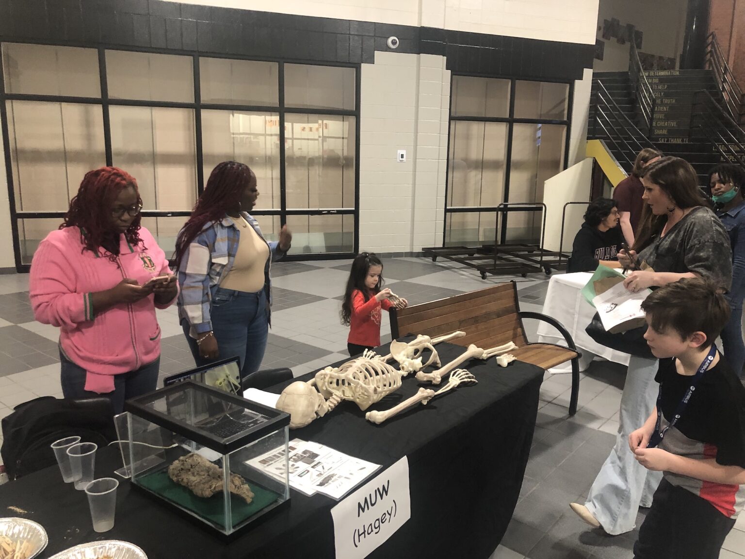 New Hope middle school science night - HAGEY LAB